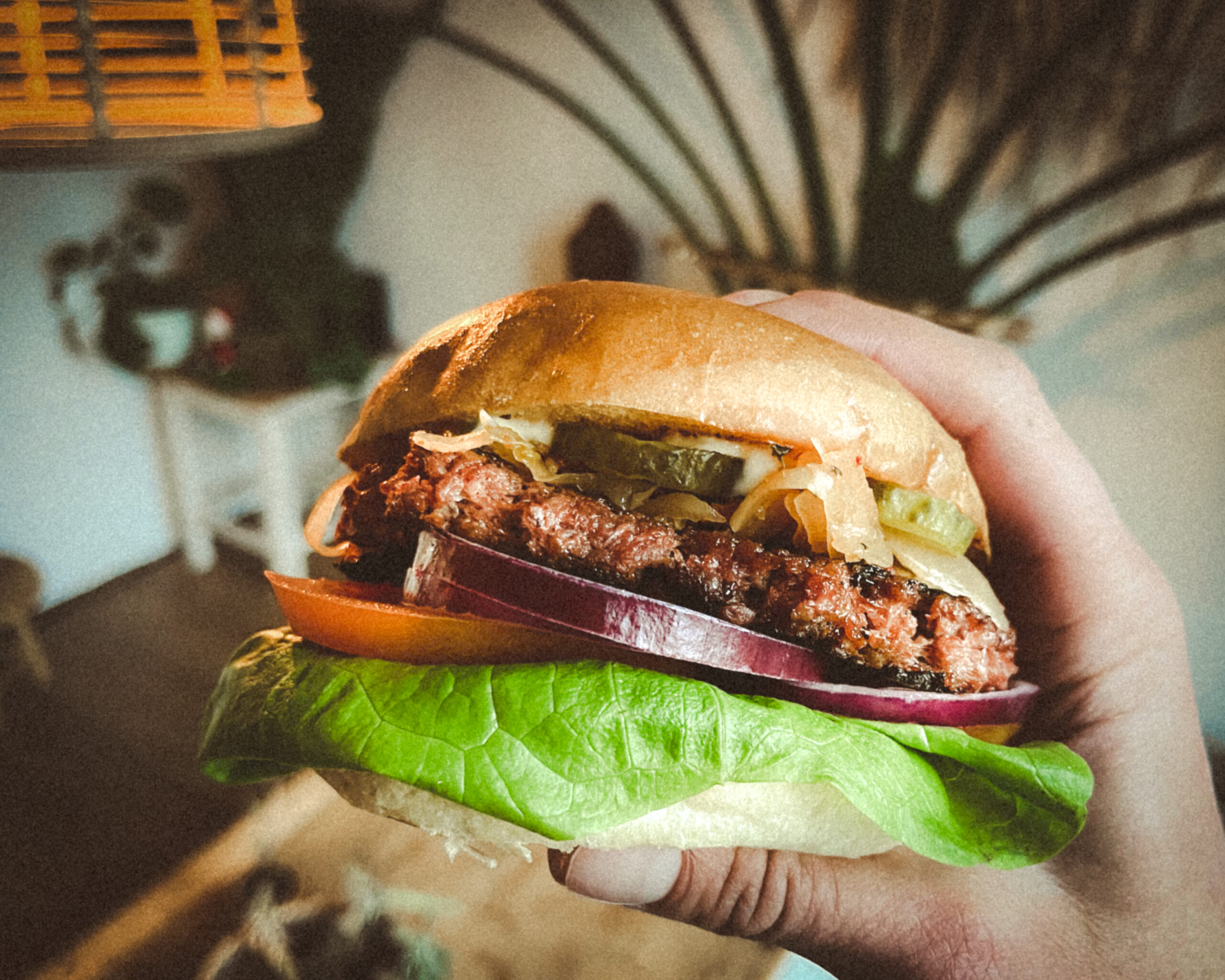 Tres Hermanos: Plant-based burgers for music and dance festivals